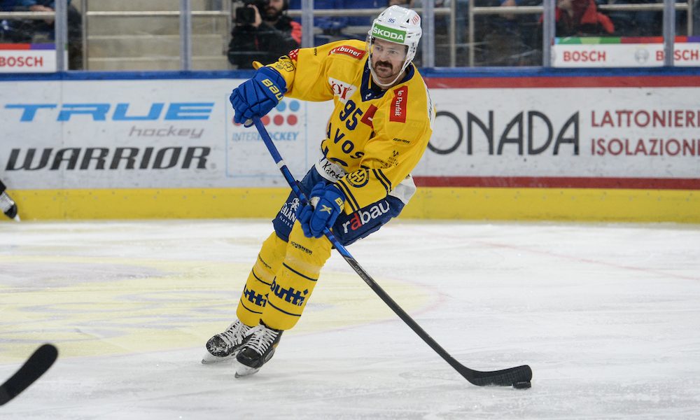 Il Davos sarà senza il difensore Thomas Wellinger per circa un mese ...