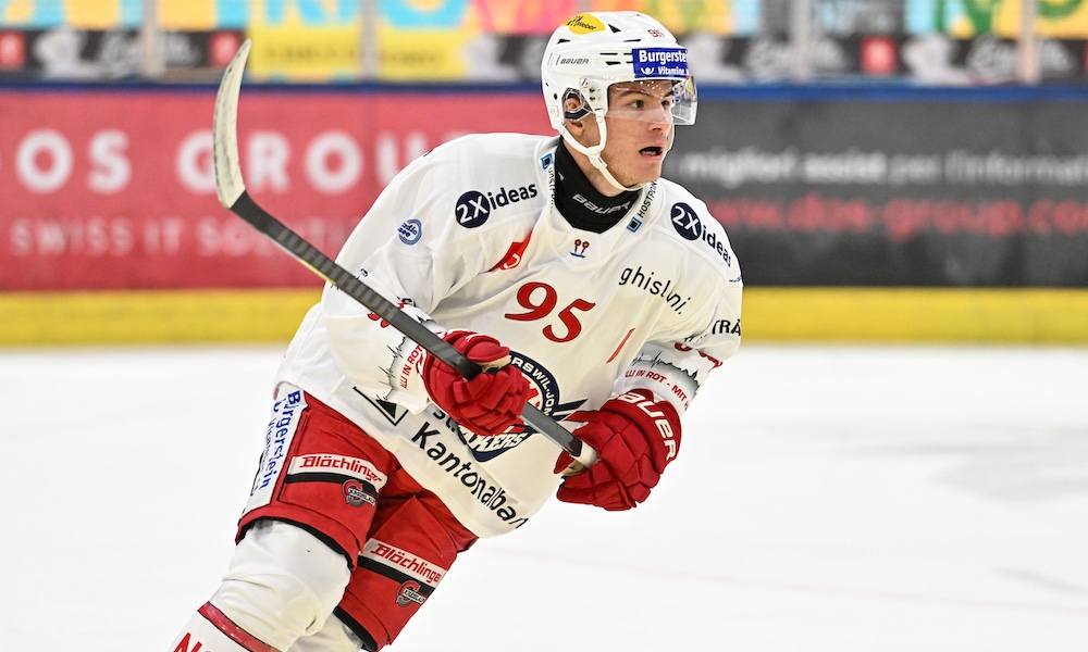 L’attaccante Tyler Moy ha rinnovato il suo contratto a Rapperswil per ...